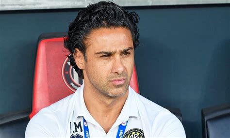 وقتی فرهاد مجیدی هم مثل عمو پورنگ قصد پیر شدن ندارد عکس