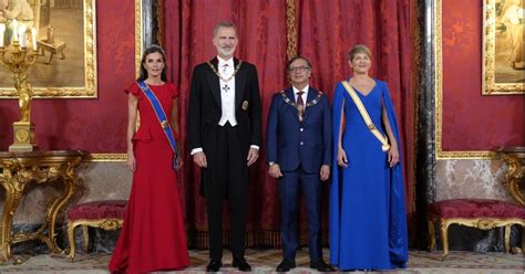 cuanto vale la ropa de verónica alcocer es españa Tags Las orillas