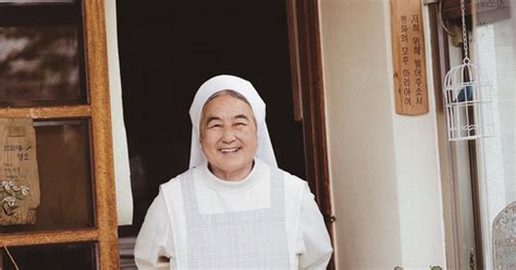 사소하지만 다정해…이해인 수녀가 모은 소중한 보물 글창고