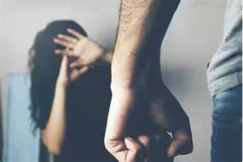 இலங்கையில் பெண்களுக்கு ஏற்பட்டுள்ள மோசமான நிலை எச்சரிக்கும் அதிகாரிகள்