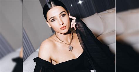 Aladdin Actress Naomi Scott Feels Beautiful During Good Sx With