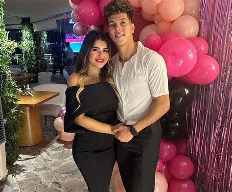 لعشاق النادي الأهلي خلفيات إمام عاشور صاحب هدفي الدوري