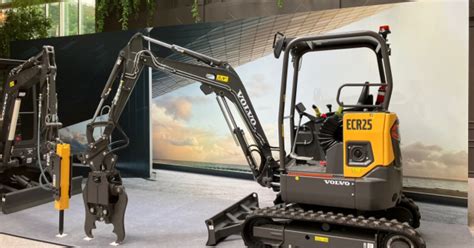 볼보그룹코리아 아시아 최초 전기 굴착기 공개저소음·저진동 친환경 굴착기