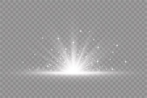 투명한 빛나는 태양 밝은 플래시 투명한 배경에서 흰색 빛나는 빛이 폭발합니다 밝은 플래시를 중앙에 둡니다 반짝이는 마법의