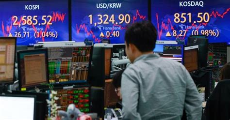 2차전지 가고 반도체 컴백7만 전자 안착에 코스피 연중최고