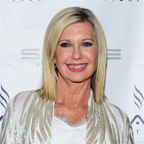 Download Olivia Newton John In Grease Wallpaper