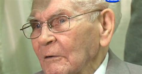 Oldest Auschwitz Survivor Antoni Dobrowolski Dies Aged 108 Huffpost