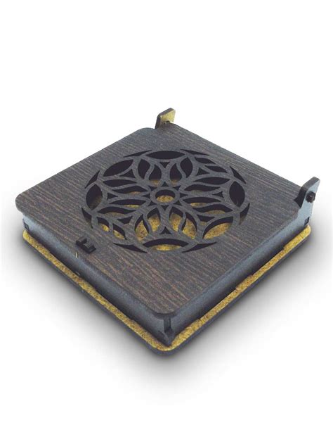 Деревяна коробочка подарункова з узором купити в Україні Бюро рекламних технологій