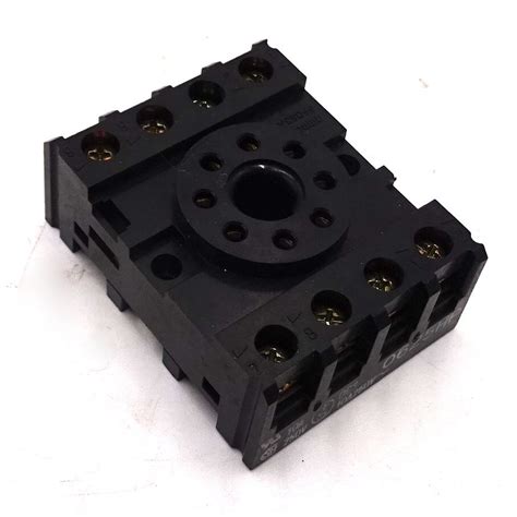 Relay Socket Pf083a E Omron 8 Pin 10a 250vac New Axxa Motor Control And Automation