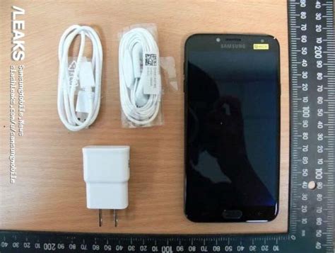 Eerste foto's van Samsung Galaxy J4 (2018) opgedoken