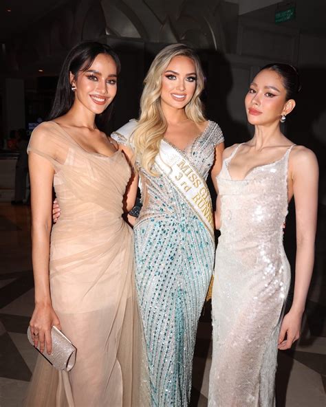 Lindsay Lauren Becker Added A New Lindsay Lauren Becker