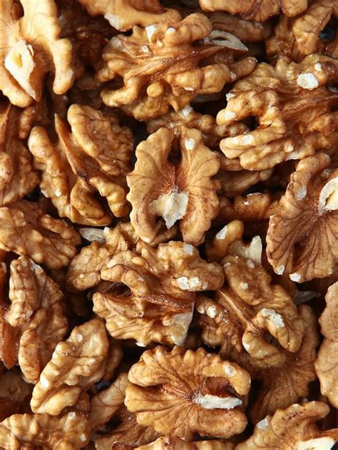 Walnut Benefits: صبح کے وقت اخروٹ کھانے کے حیرت انگیز فائدے