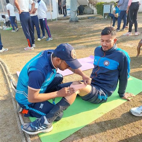anurag shrivastav on linkedin temporary taping to treat chondromalacia