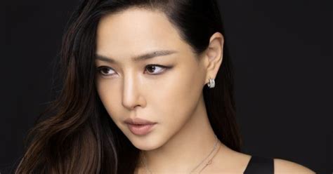 6월 출산 이하늬 우아해 미모 공백기 없네 [화보]