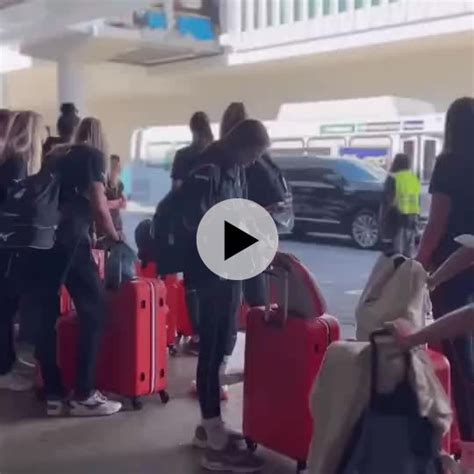 네덜란드 여자 배구 대표팀 친선경기 미국 도착 기타 스포츠 에펨코리아