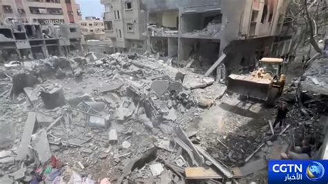 الجيش الإسرائيلي يشن غارة جوية عنيفة على الجزء الأوسط من قطاع غزة