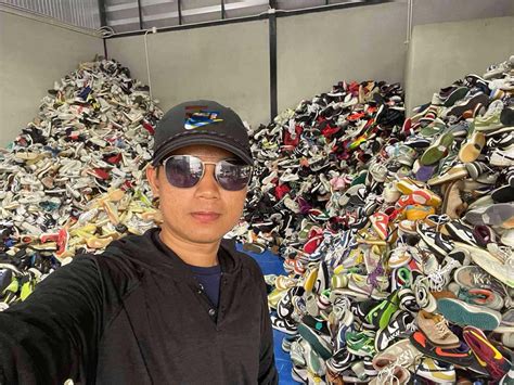 𝙋𝙞𝙣𝙠 𝙇𝙞𝙗𝙧𝙖𝙧𝙮 ချမ်းသာပြီးသားပါကွာ။ ဟိုးရှေရှေးတုန်းက ဆင်းရဲတဲ့မိသားစုတစ်ခုမှာ ၁၀ နှစ်အရ