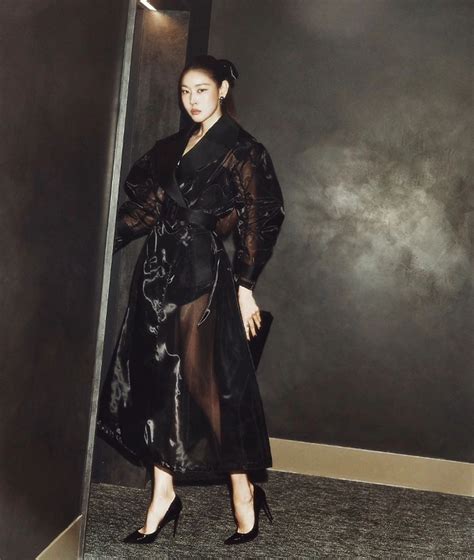 한혜진42살 믿기지 않는 자기관리8등신 비현실적인 다리 길이 뽐낸 미니룩 어썸클 한혜진42살 믿기지 않는 자기관리8등신 비현실적인 다리 길이 뽐낸 미니룩 어썸클