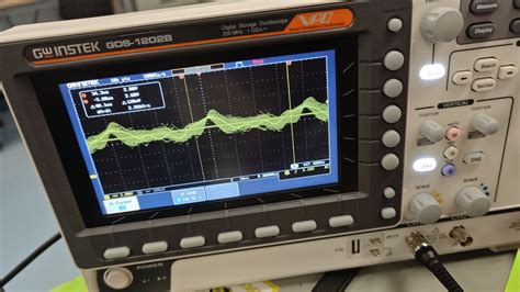 Please Help Mcc Usb 1808x Analog Input Readings Odd Behaviour Data