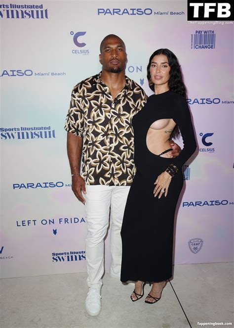 Nicole Lynn Williamss Feet