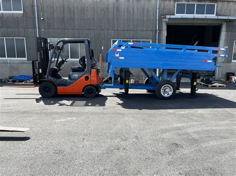 海上コンテナスロープ 耐荷重10t バンニングスロープ 伸縮引出 牽引 三重県引取可 車載せ台 フォークリフト 手動上下油圧式トラック