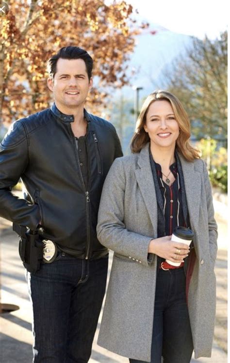 Favorite People Jill Wagner Hallmark Movies Tv Show Outfits