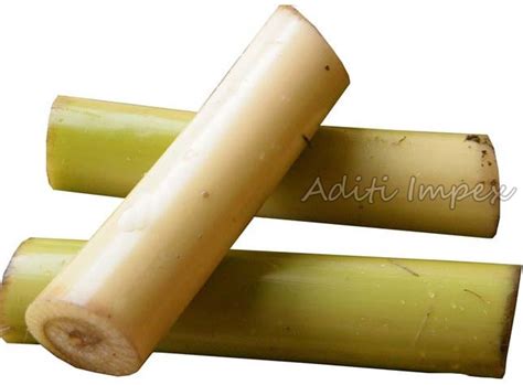 Organic Banana Stem Packaging Type Plastic Crate Taste Sweet At