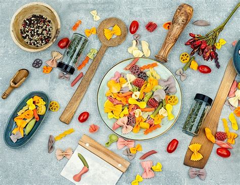 다채로운 이탈리아 파스타 다양한 색상의 파스타 색 마카로니 사진 배경 및 무료 다운로드를위한 그림 Pngtree