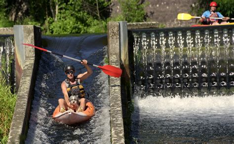 épinal Tourisme Rame Rame Rameurs Ramez On Avance Doucement En Canoë