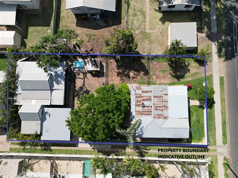 48 Harris Street Emerald Qld 4720 Domain