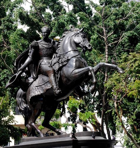 Hace 142 Años Se Inauguró La Estatua Ecuestre De Simón Bolívar En
