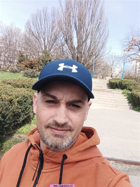 Marko Barbat 43 Ani Bucuresti Romania