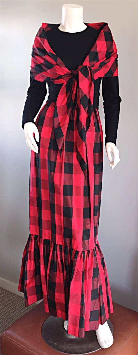 Chic Vintage Anne Fogarty 1970s Black And Red Checkered Dress And Shawl