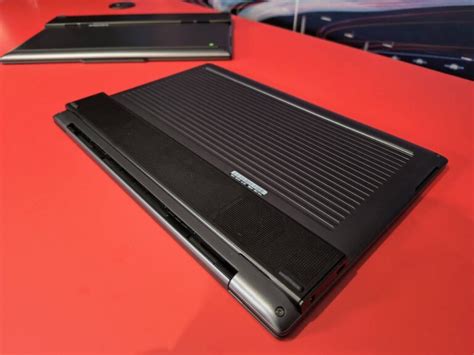 Lenovo Thinkpad X9 Review First Look At The Sleek New Thinkpad That