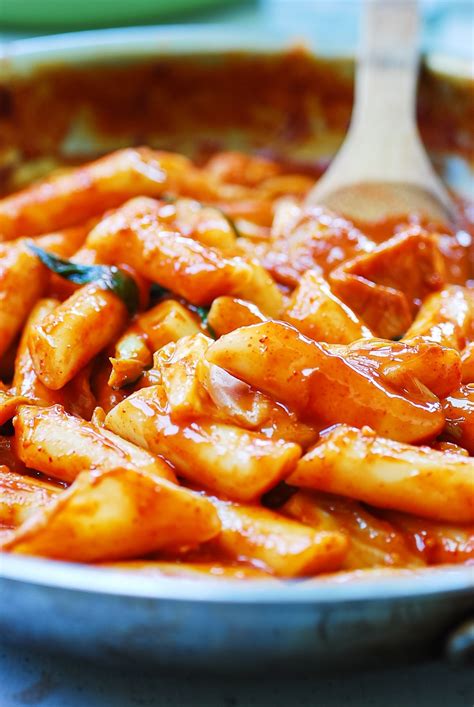 Tteokbokki Spicy Stir Fried Rice Cakes Artofit