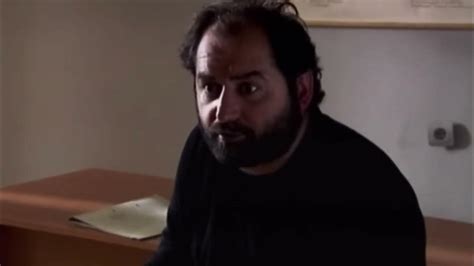 ცხელი ძაღლი პატარა კაცი Youtube