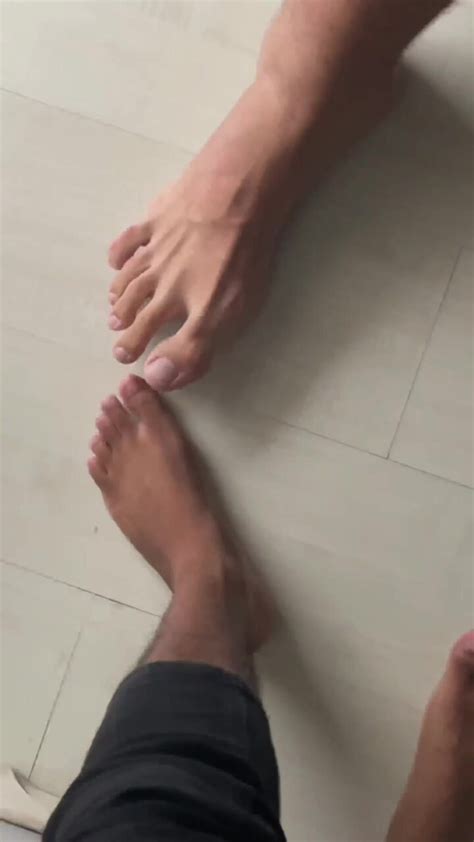 Feet Size Comparison 22us Vs 9us Mastersize22 72ft