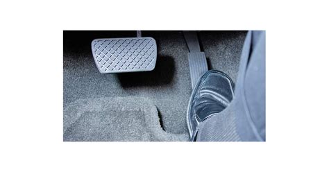 Eficiența Frânării Pedala Moale Poate Fi O Problemă Majoră Pentru Eficiența De Frânare