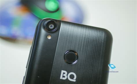 Mobile-review.com Обзор смартфона BQ Intense: могу и «мобилу» зарядить!