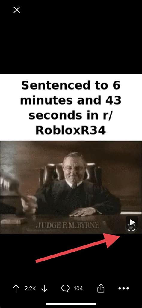 live text button overlaps the pause button for s can any of the two