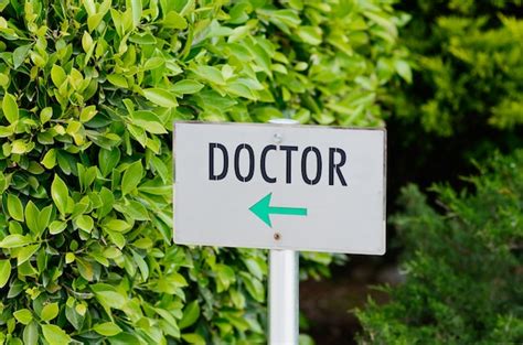 Premium Photo Doctor Sign