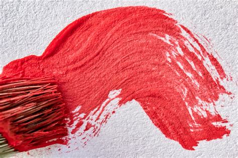 브러시의 매크로 사진 종이에 곡선 스트로크를 그리는 빨간색 페인트 브러시 개념에 대한 스톡 사진 및 기타 이미지 개념 곡선 공예 Istock