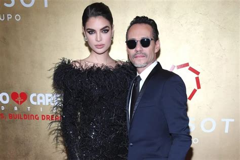 Марк Ентони го доби седмото дете со 31 година помладата мис Независен Весник