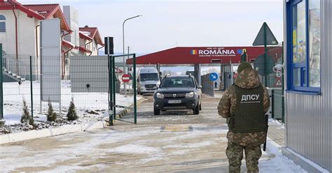 Румунські фермери заблокували третій пункт пропуску на кордоні з Україною Румунські фермери