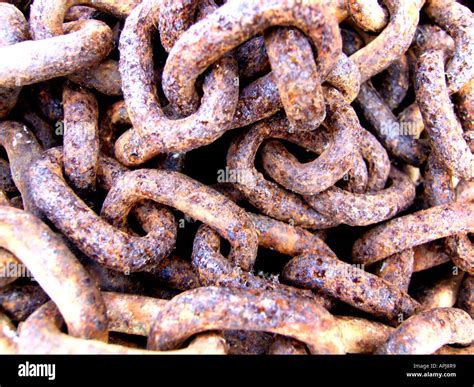 Rust Chain Hi Res Stock Photography And Images Alamy