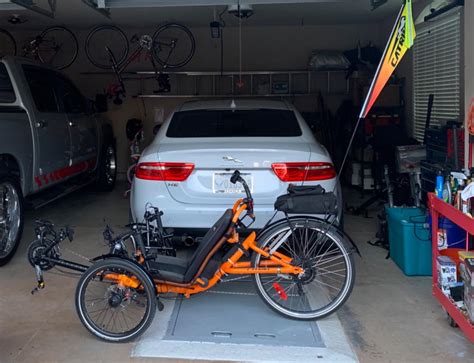 Catrike Logo Flag T Cycle