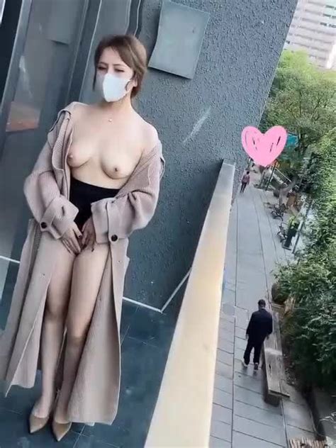 저 고양이귀 헤드폰은 JavRank