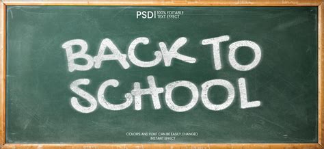 녹색 학교 칠판에 Back To School에 대한 텍스트 효과 무료 Psd 파일