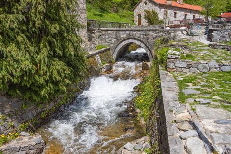保加利亚里拉修道院rila Monastery，走進一本厚重的歷史書 Liqiong的日志 倍可亲