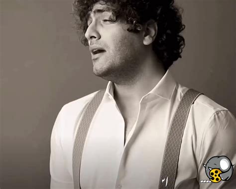 آهنگ بسیار زیبا و نوستالژیک هادی حاجیلو دیگه دنیا واسه من تاریکه فیلو